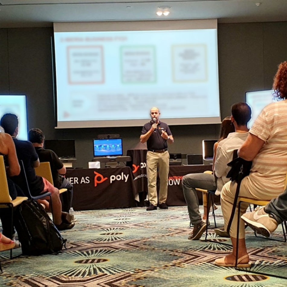 Lanmedia Best Partner Poly en soluciones de audio y video.